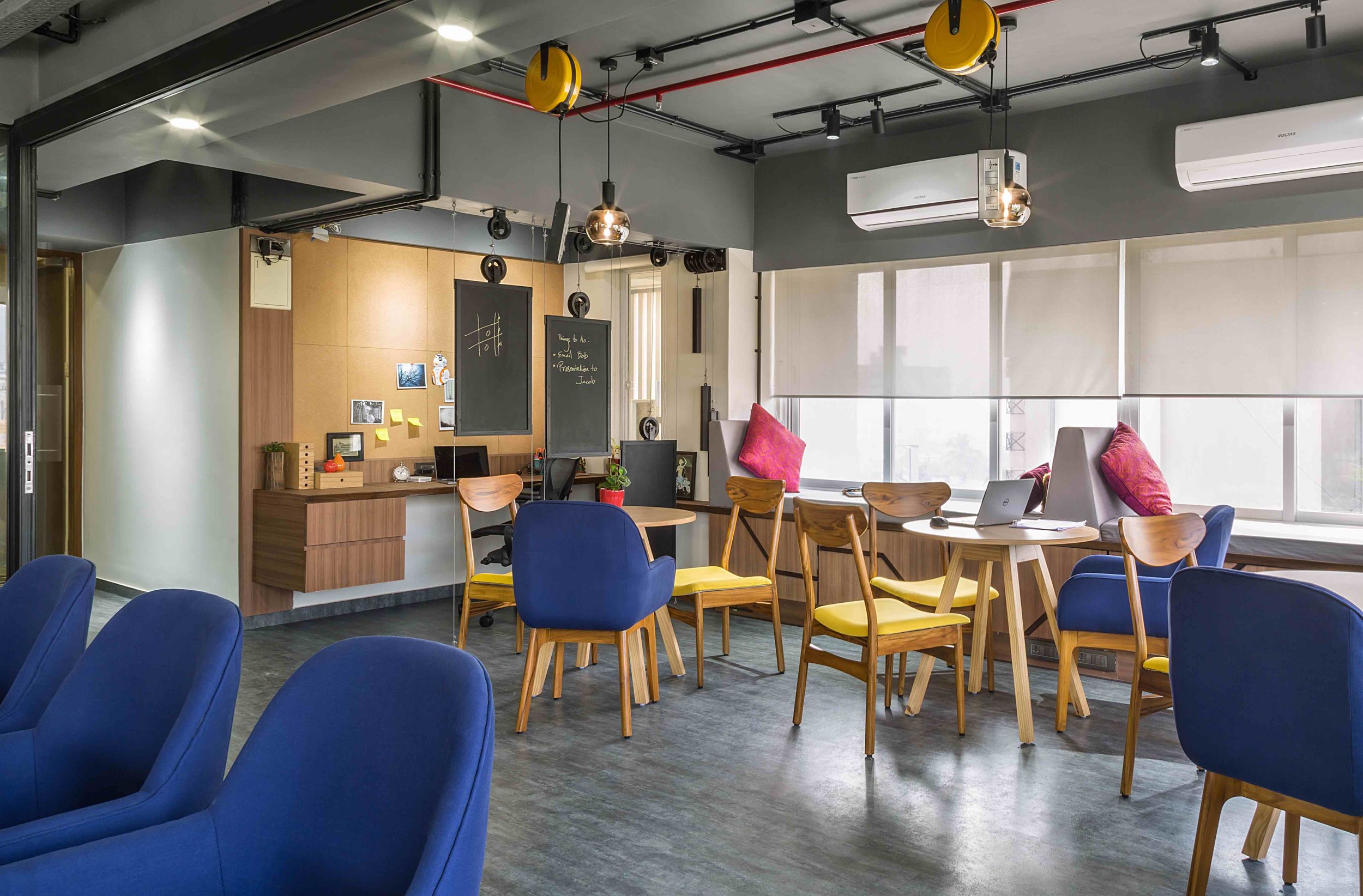 Streamcast’s hip new office in Mumbai - Architect and Interiors India