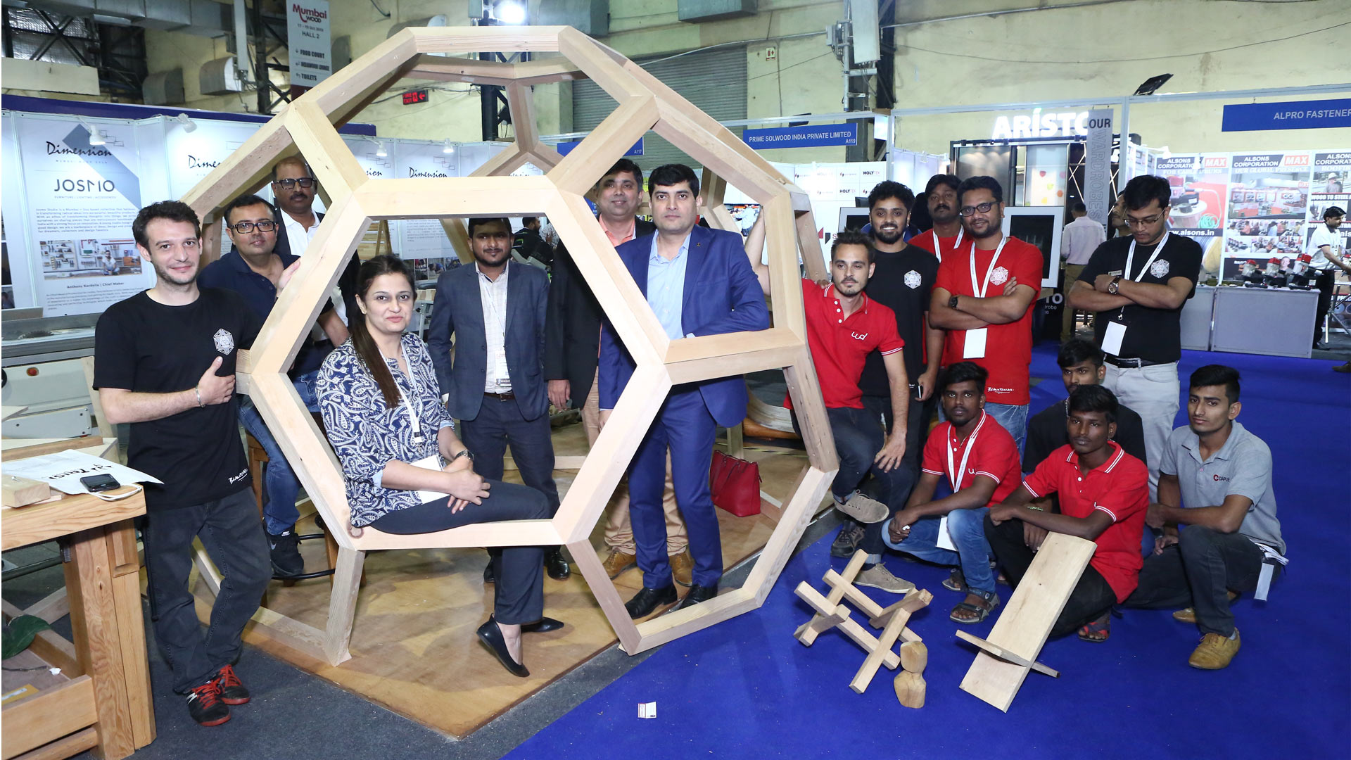 Canadian Wood showcases Western Hemlock at Mumbai Wood exhibition ...