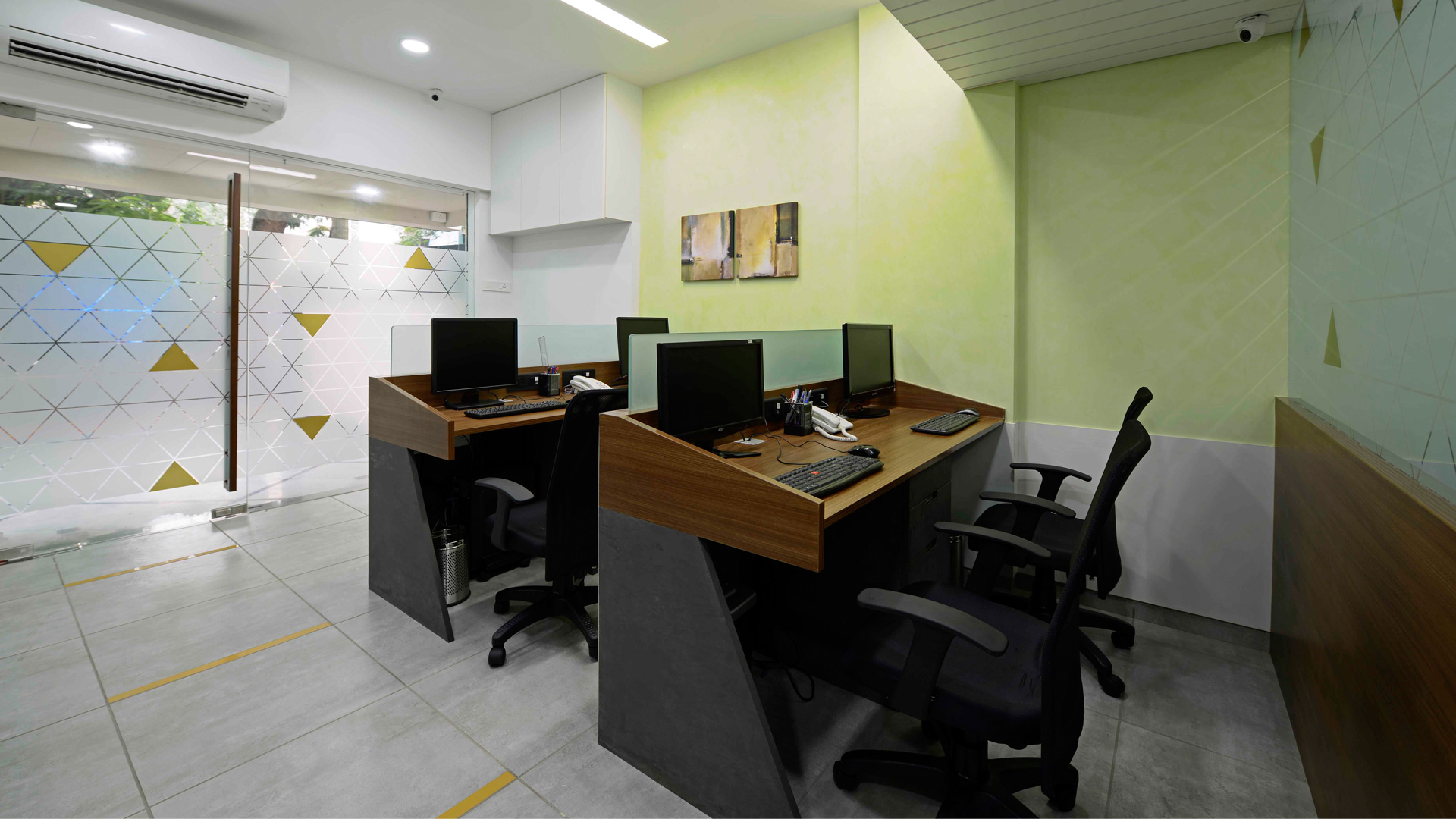 Hansi S of H S Designs plays with minimal materials and colours in this ...