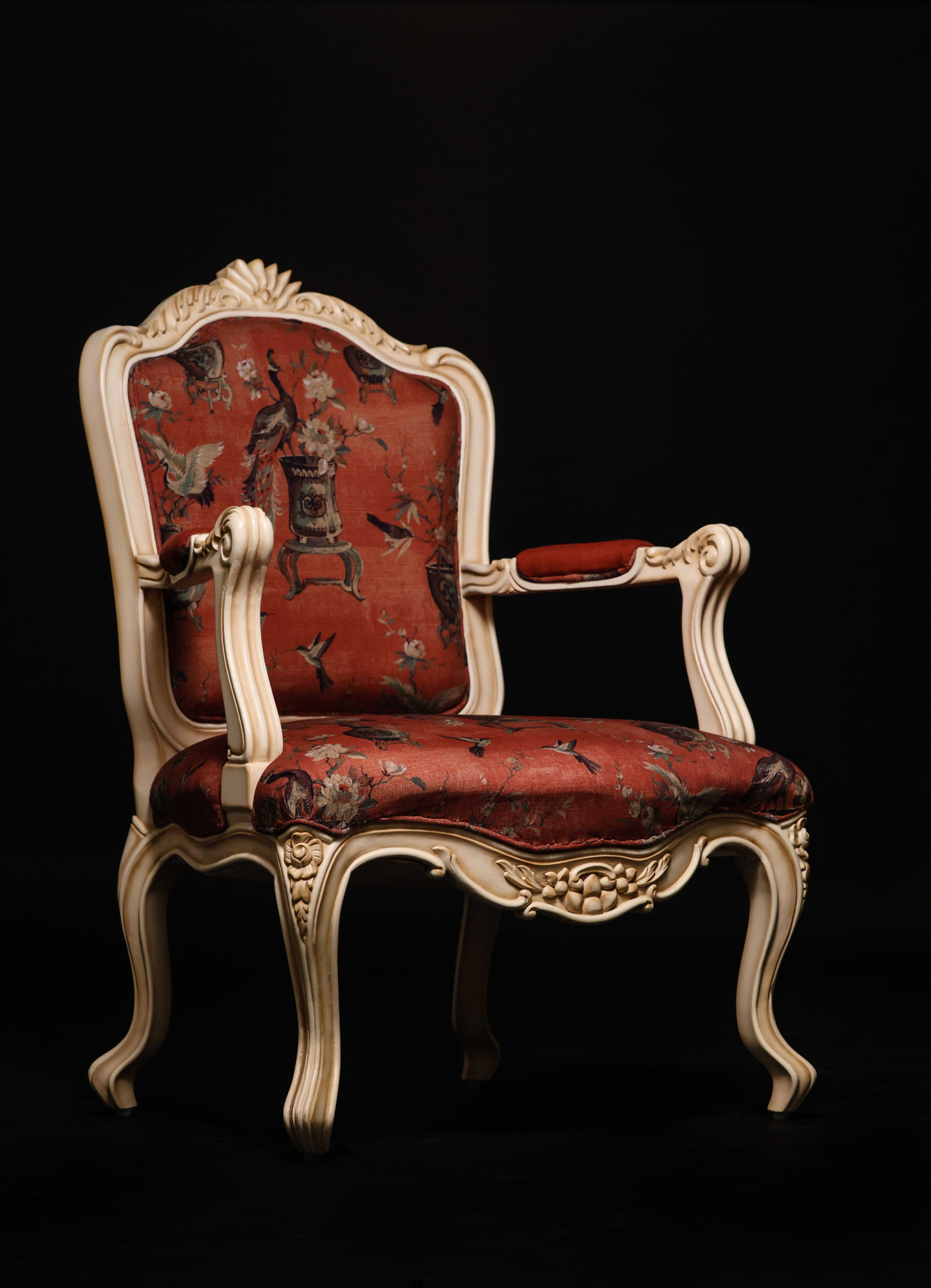 A splendid collection of accent chairs to add a signature look ...