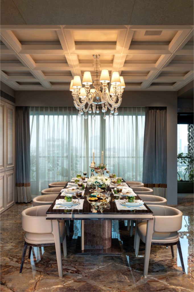 Exquisite high-end dining room that finely balances being iconic and ...