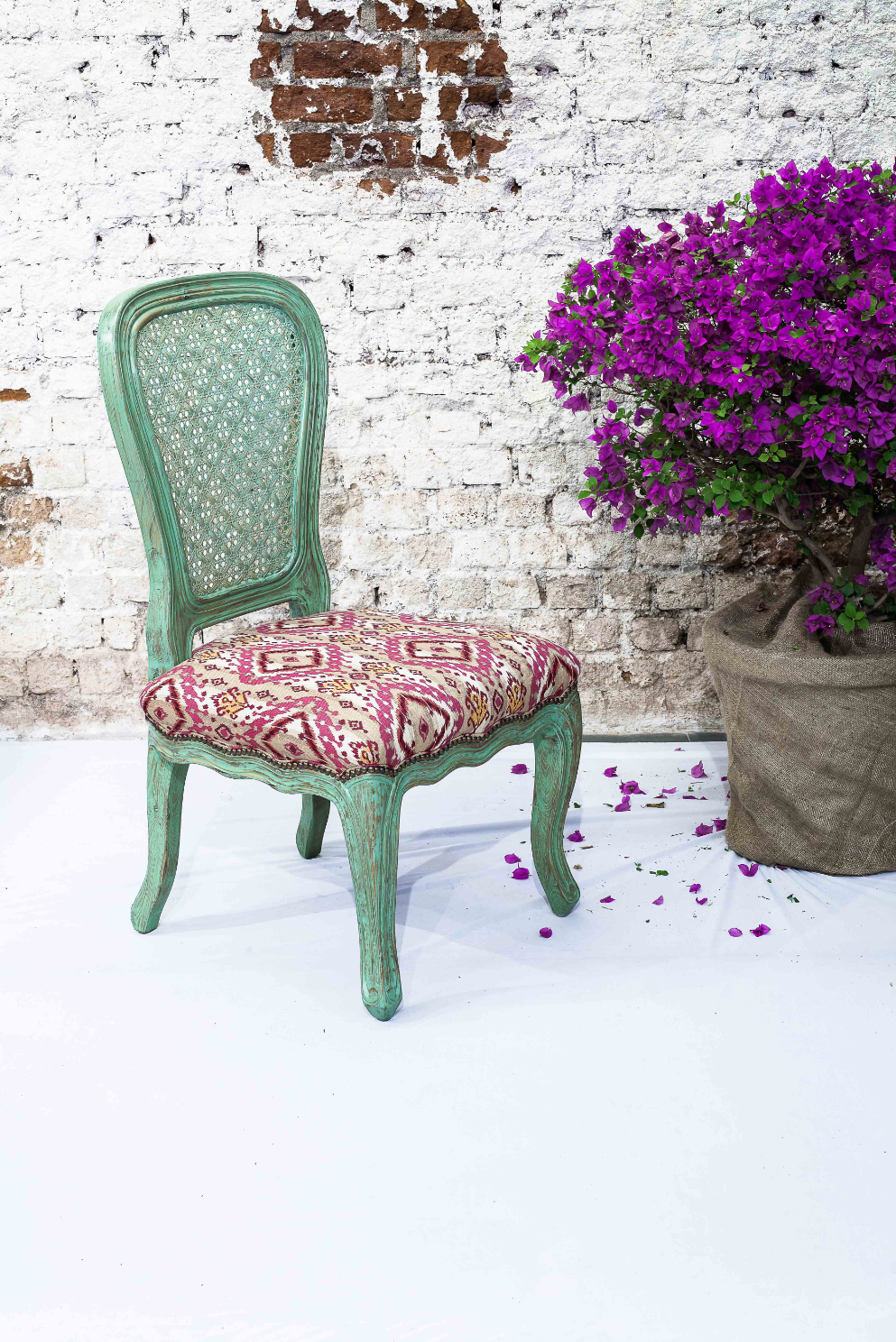 A range of exquisite statement chairs that are timeless and earthy ...