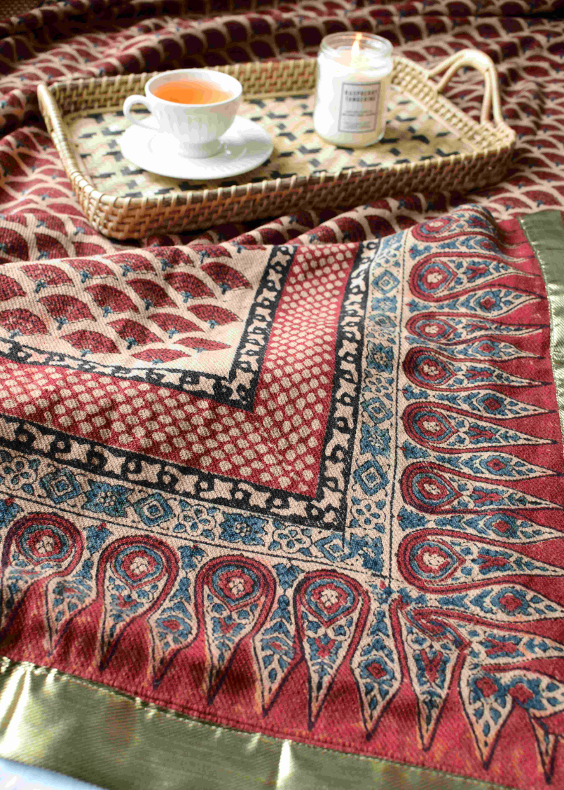 The exquisite autumn-winter Khes collection blends traditional art ...