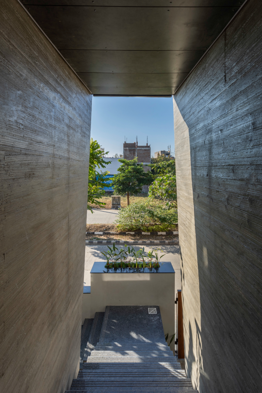 The Concrete House: Tempering textures and tones - Architect and ...