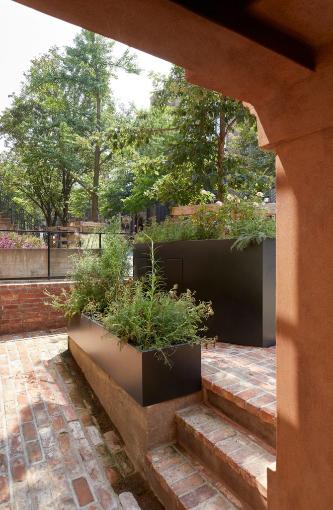 #GlobalDesign: The Cube House layers volumes to blend tradition and ...