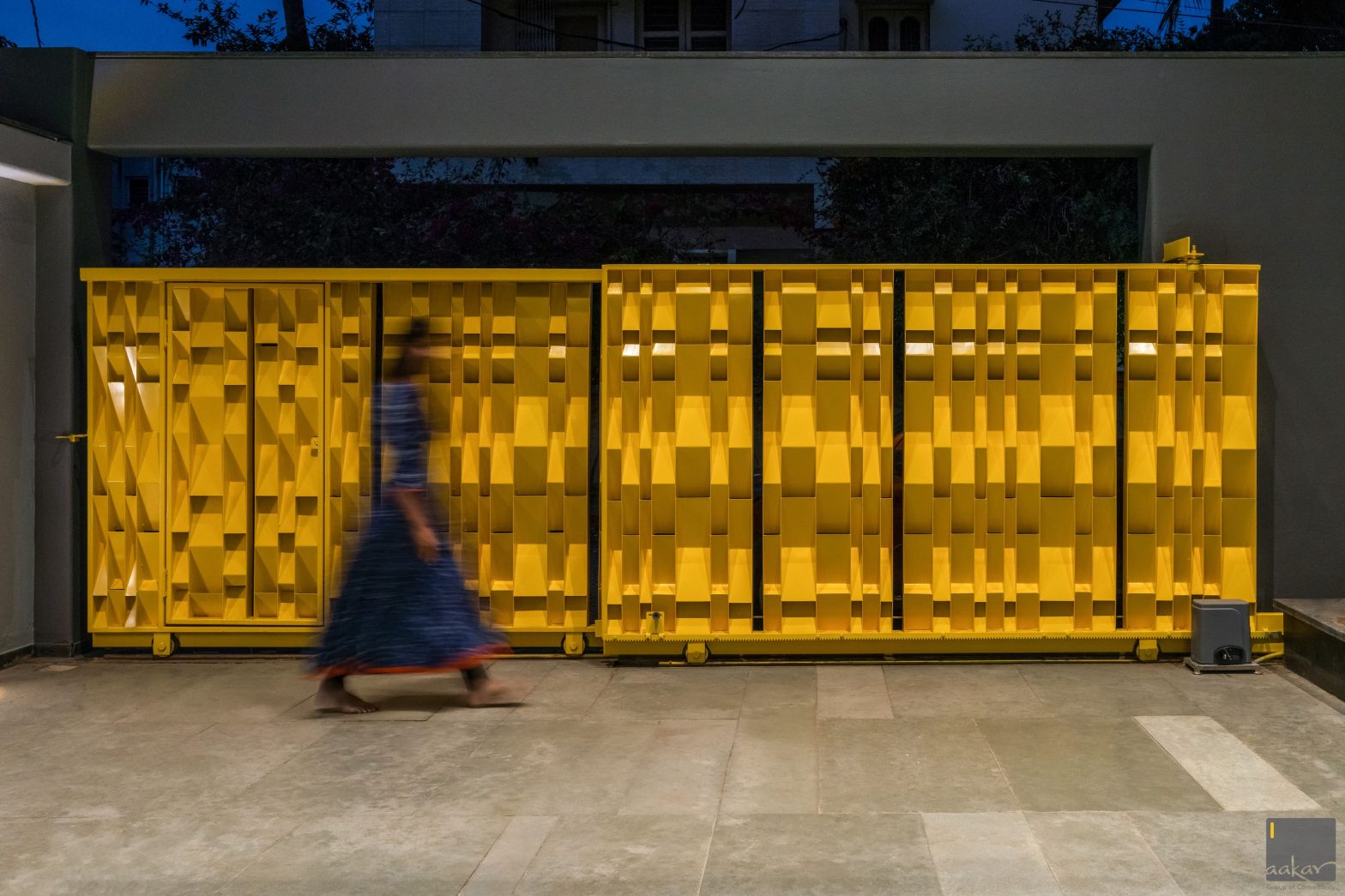 A soulful villa that comes alive with its dynamic shadows - Architect ...