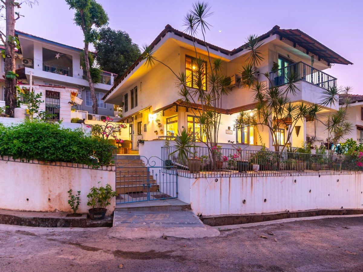 #AIExclusive: Step into this colourful Bohemian paradise that screams ...