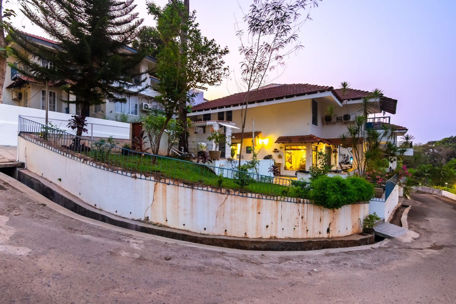 #AIExclusive: Step into this colourful Bohemian paradise that screams ...