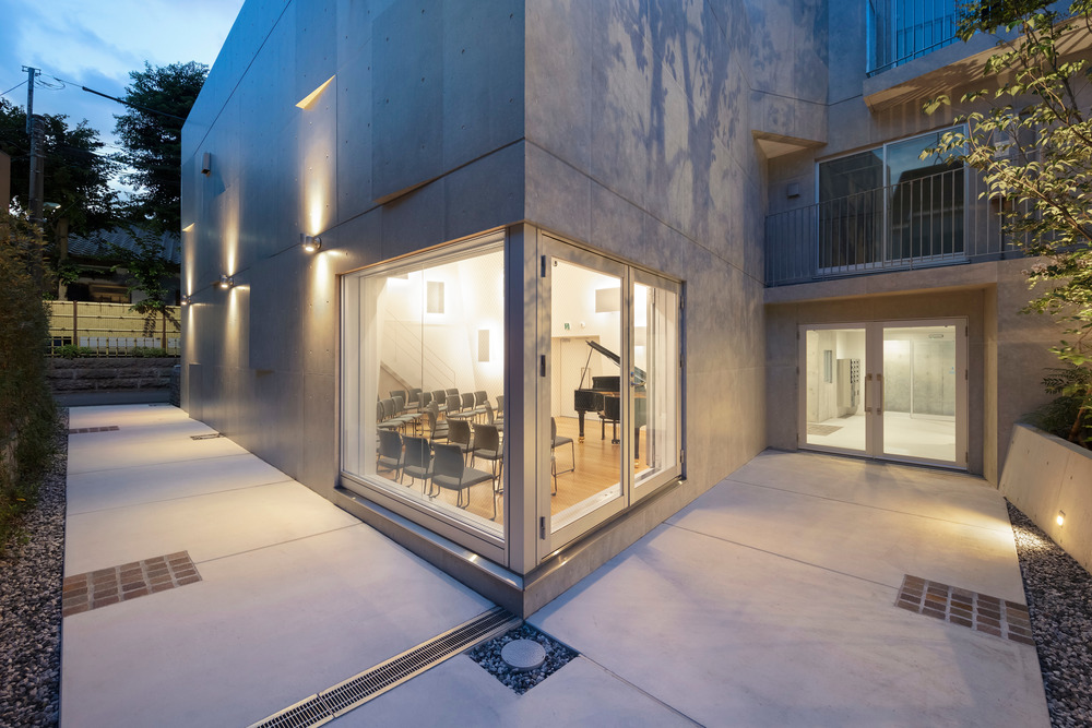 #GlobalDesign: This building in Japan straddles startling form and ...