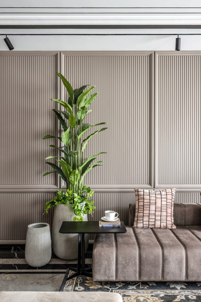 Subdued palettes and tasteful luxury come alive in this Mumbai home ...