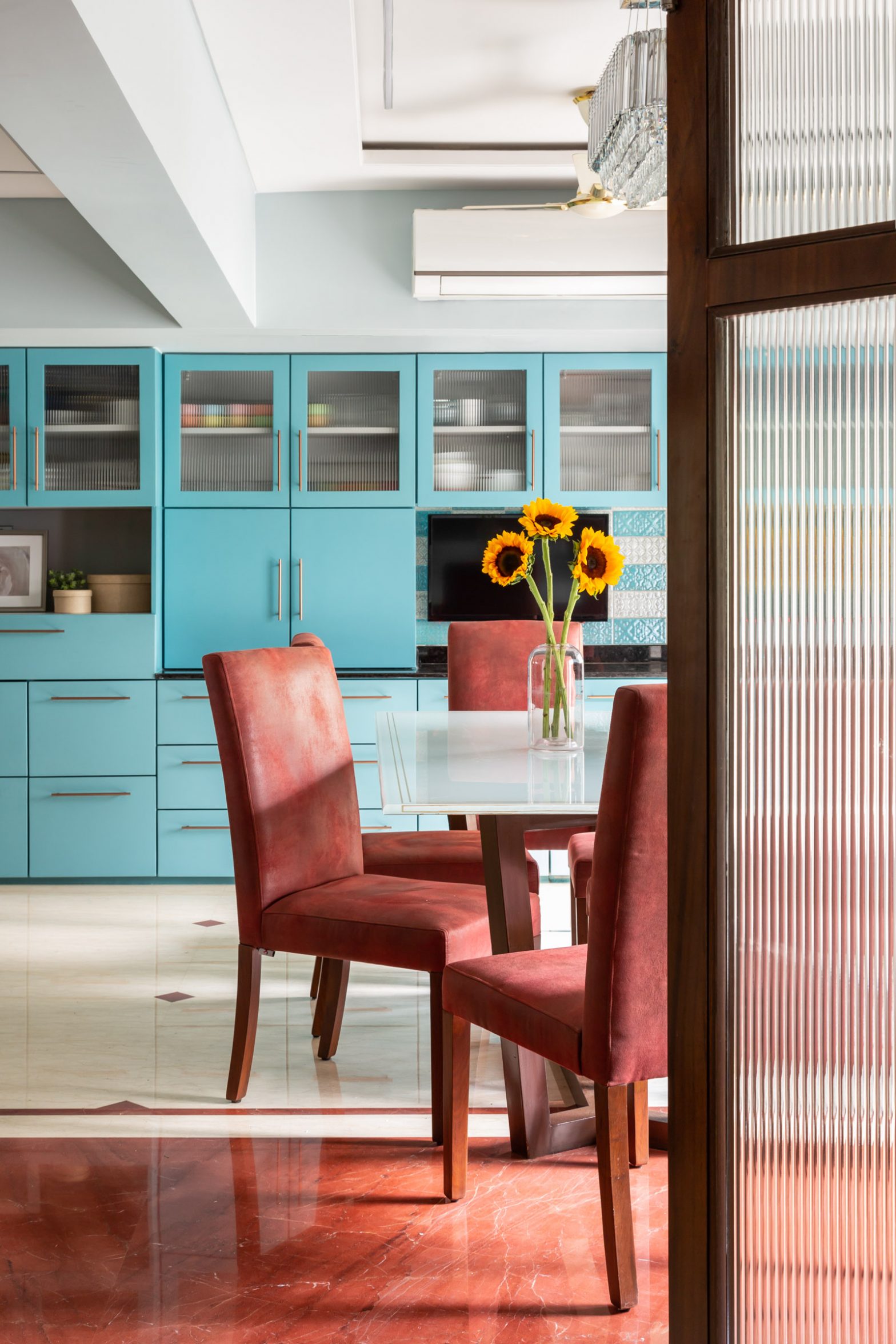 #AIExclusive: Netflix show ‘Gilmore Girls’ inspired eclectic Mumbai ...