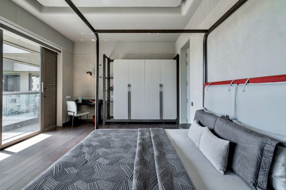 Ahmedabad’s gallant grey residence envelopes a sense of finely-tuned ...