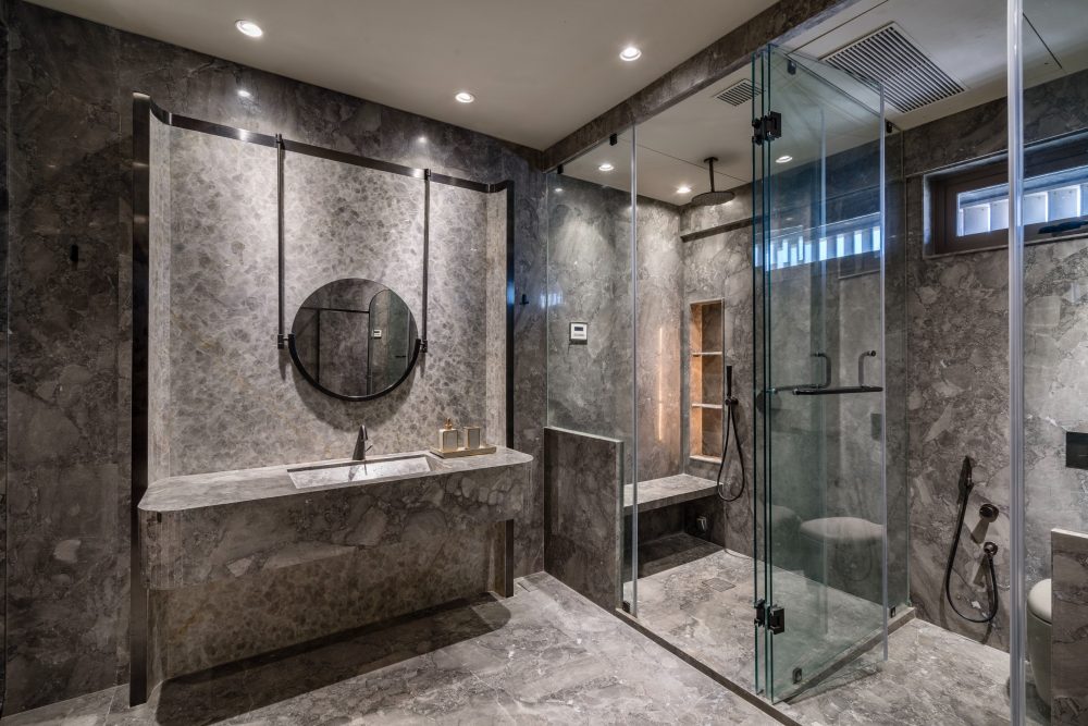 Ahmedabad’s gallant grey residence envelopes a sense of finely-tuned ...