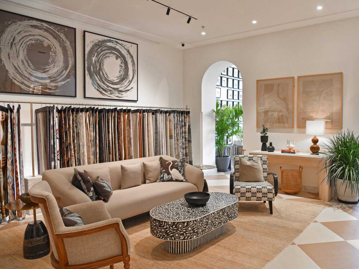 Suspension lamps made of Venetian crystal take eclectic forms ...