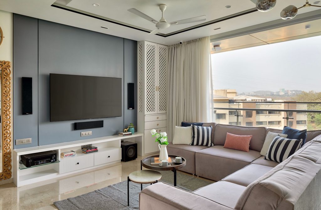 A confluence of chirpy colours takes over this modern 3BHK in Mumbai ...