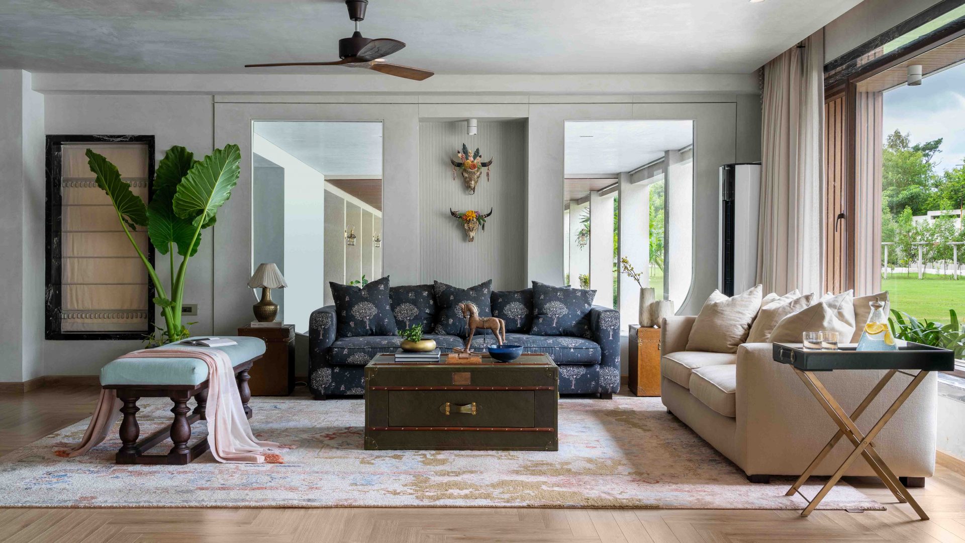 Explore this unconventionally modern countryside farmhouse - Architect ...