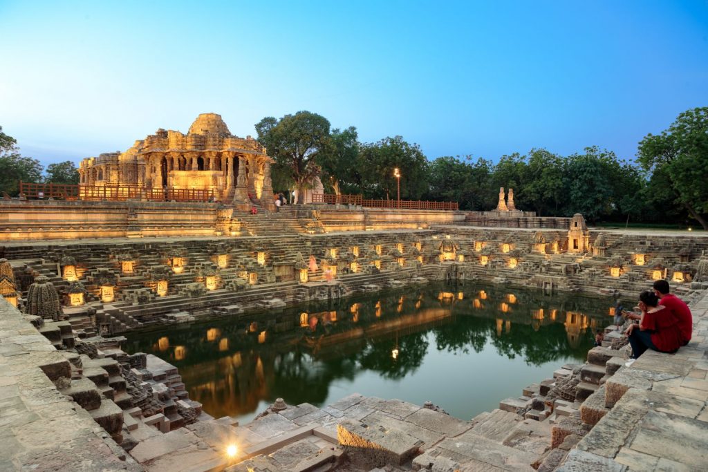 ILDL illuminates the Sun temple to mimic the rising sun - Architect and ...