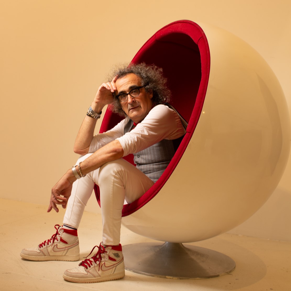 #LetsTalk: Hyperrealistic art with Israeli artist Yigal Ozeri ...