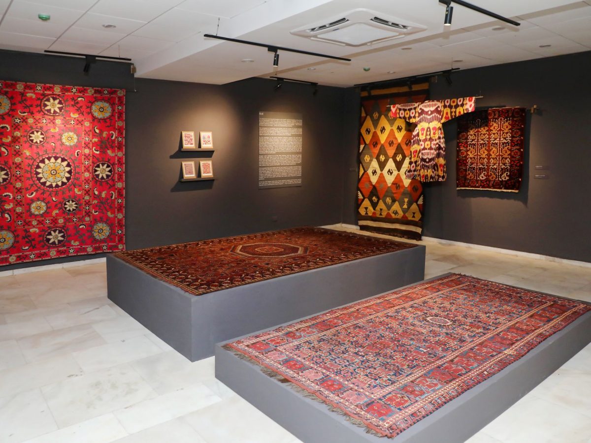 Textiles from Central Asia displayed at the ‘Bukhara’ exhibition in ...