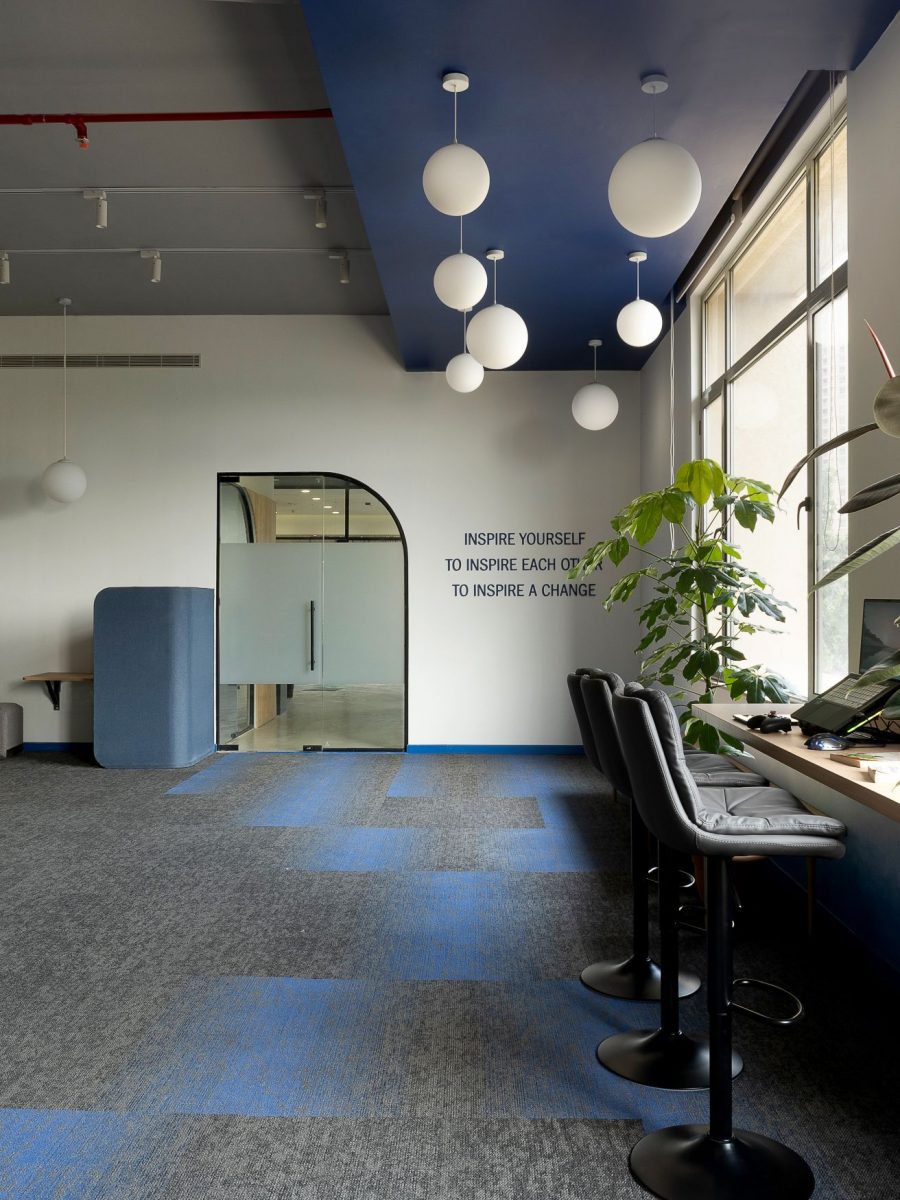 Have fun with functional design at Chennai's fluid workspace ...