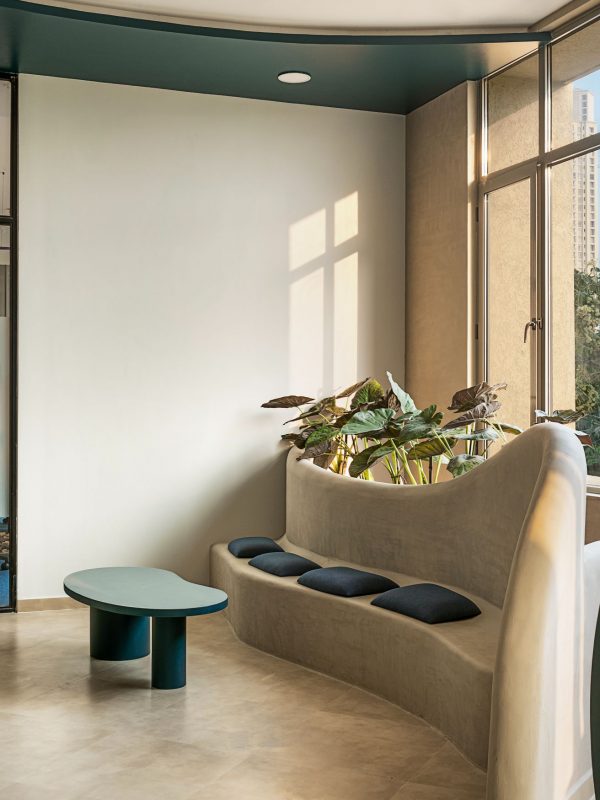 Have fun with functional design at Chennai's fluid workspace ...