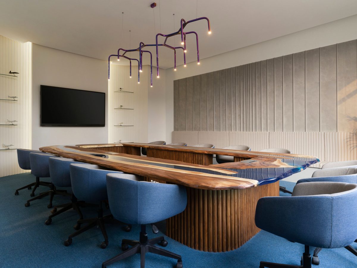 Have fun with functional design at Chennai's fluid workspace ...