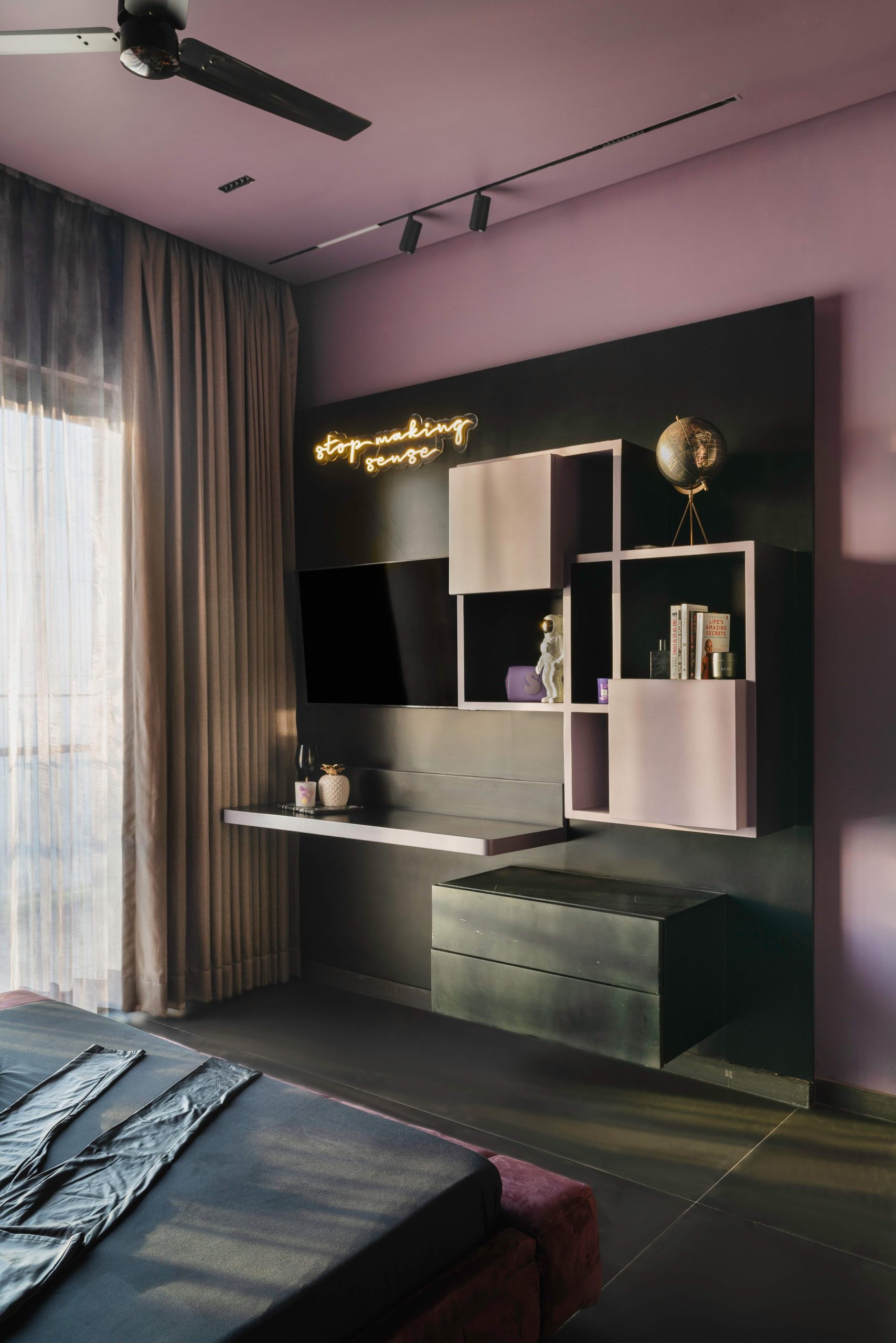 This Mumbai abode mimics an artist's colour palette - Architect and ...