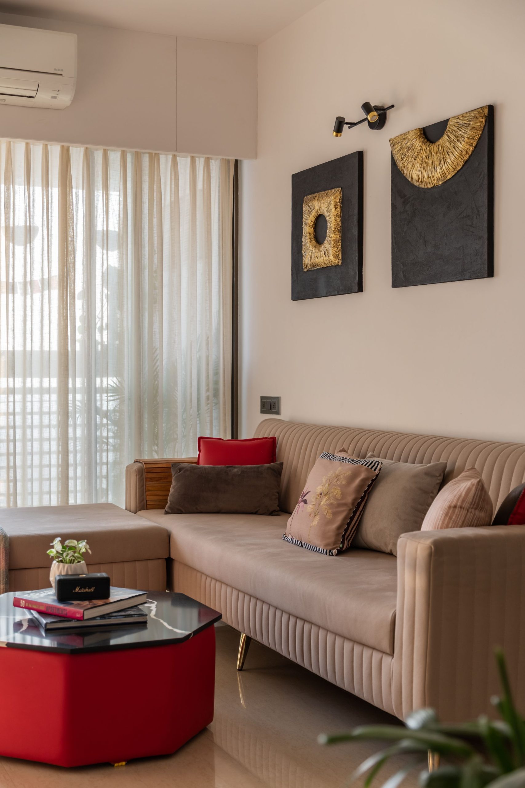 This artsy bachelor pad in Indore brings life to every party ...