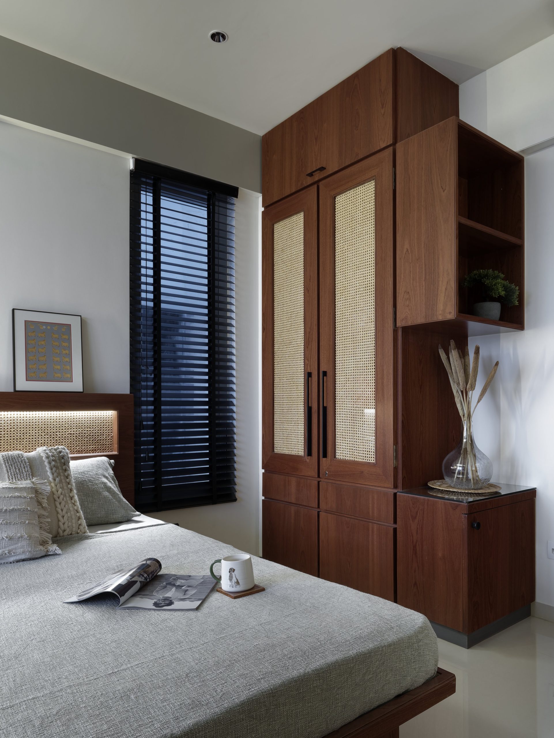 Make time for timeless textures of this Pune home - Architect and ...