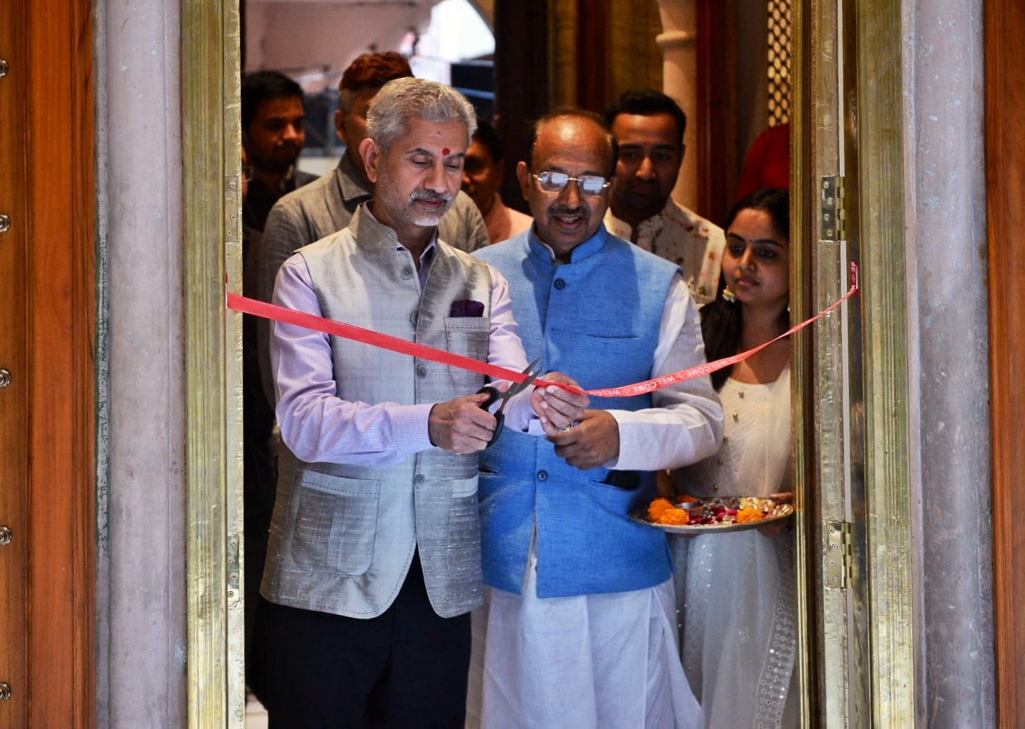 Take in Chandni Chowk views from the Golden Haveli with EAM S ... Take in Chandni Chowk views from the Golden Haveli with EAM S ...