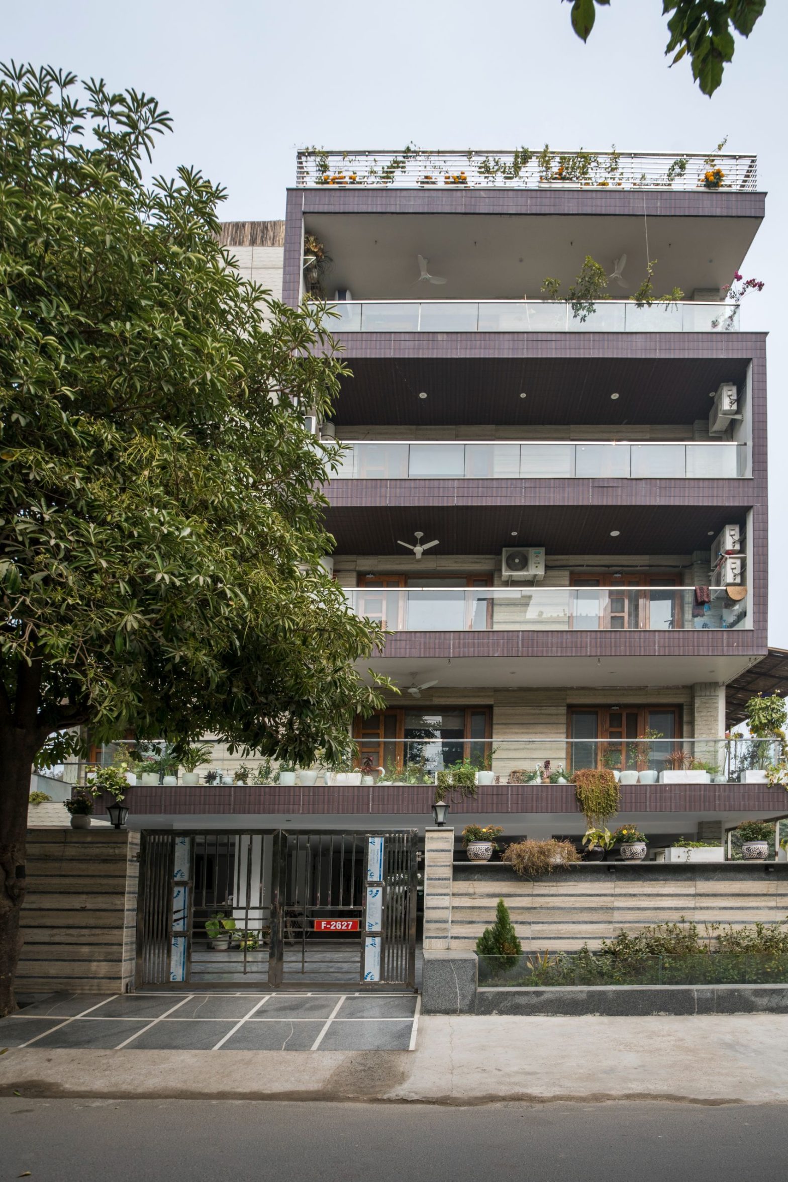 Land in the lap of luxury at this aviator's retreat in Gurgaon ...