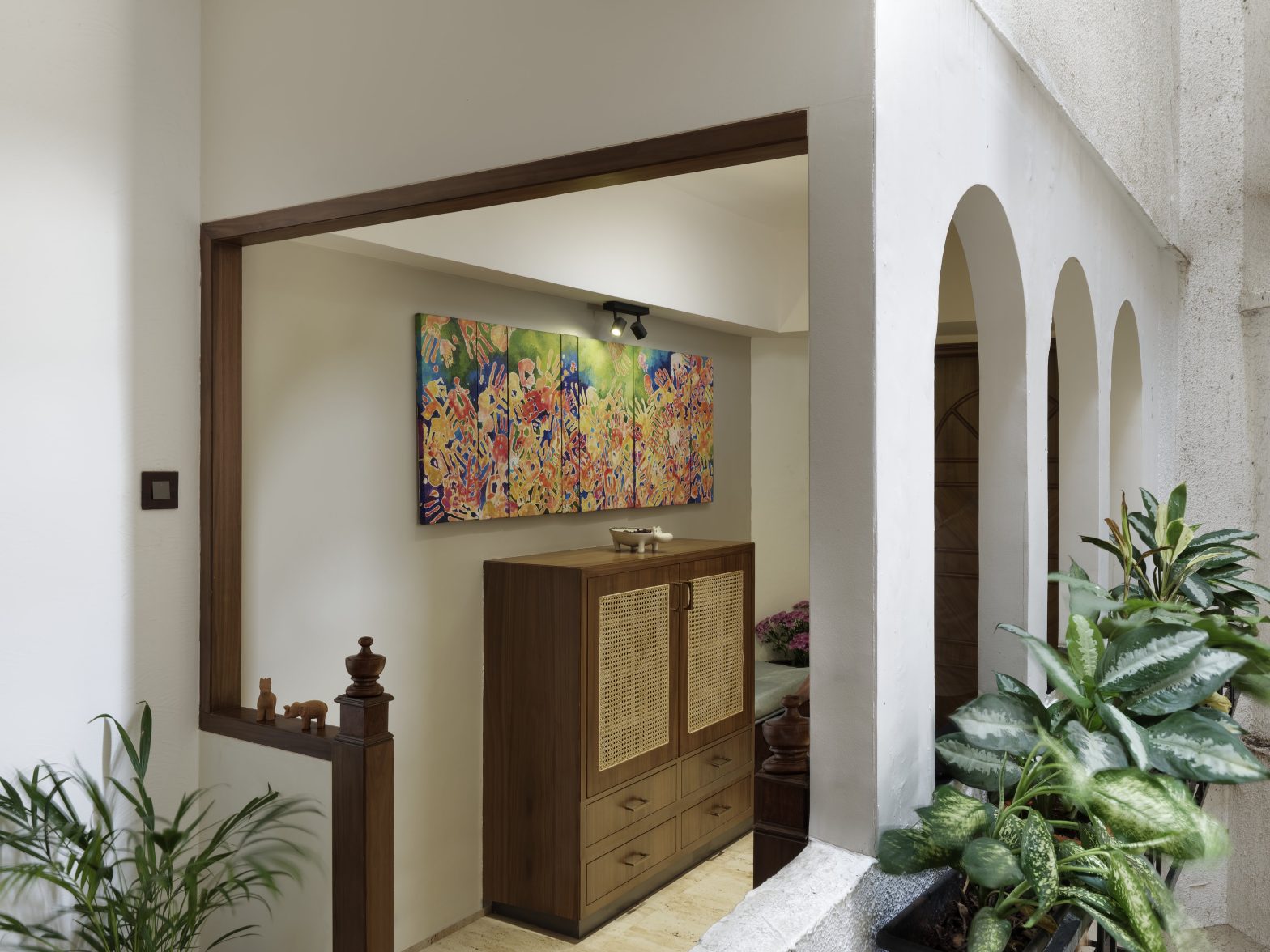 Stay grounded with the traditional roots of this Pune home - Architect ...