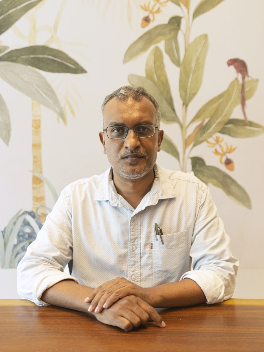 Catch the sunrays that light up the walls of this Bangalore villa ...