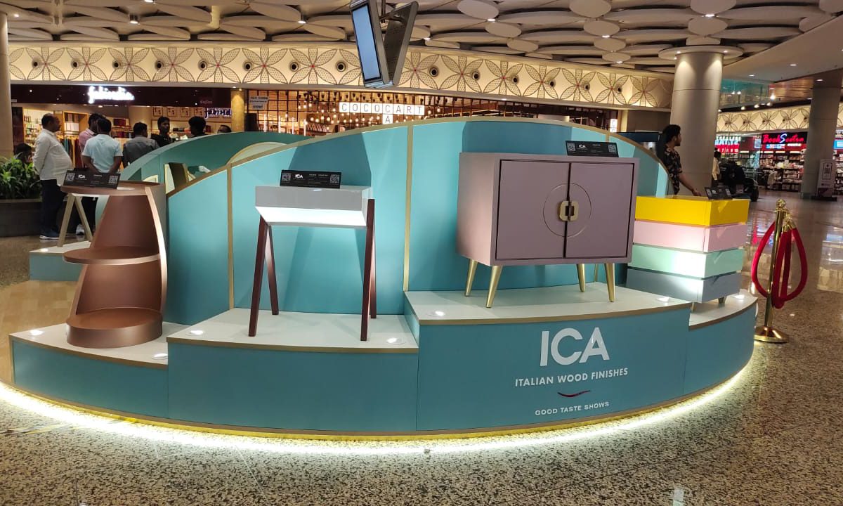 Give a classic twist to mid-century moods with these angular desks ...