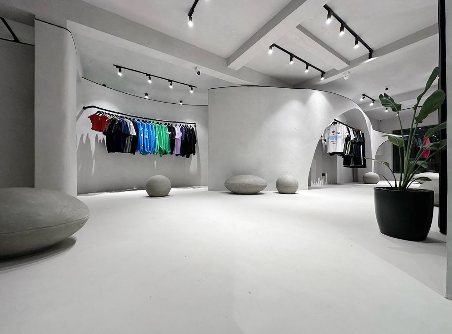 Stay ahead of the curves of this retail store in Mumbai - Architect and ...