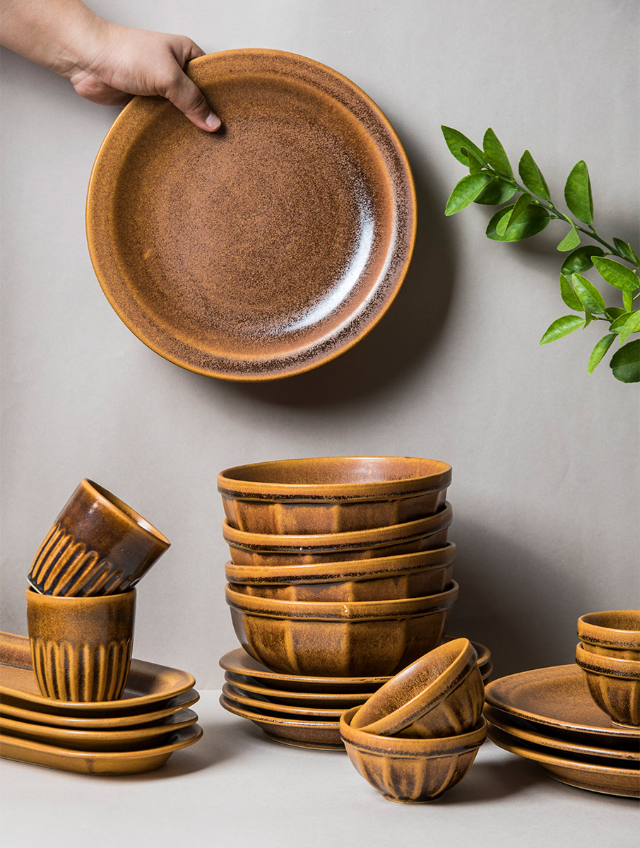 Bring the rich African landscape to your table with this dinnerware ...