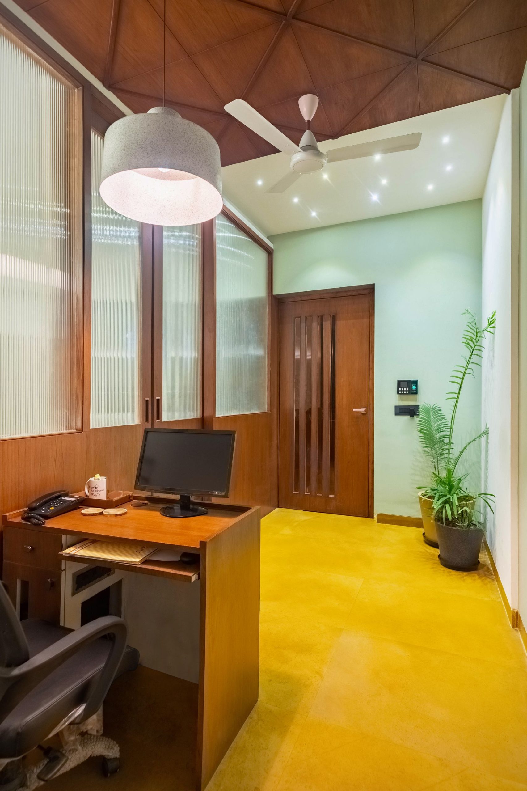 Stay in touch with the textures of Rajasthan that liven up this office ...