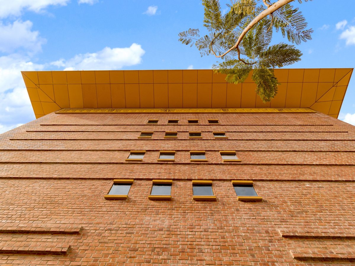 Make grand gestures with #iGenWinner Sameer Divekar in Noida's edu ...