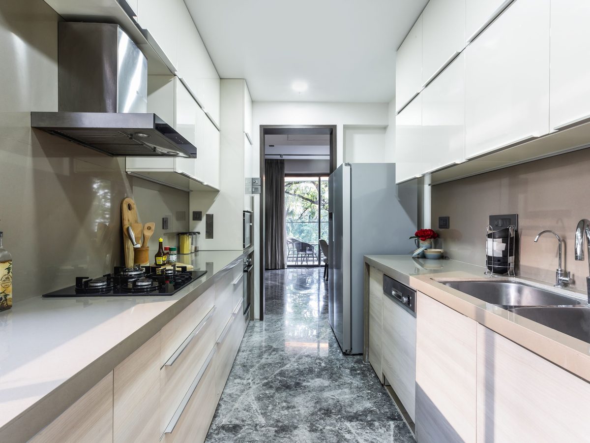 Touch the tranquil layer of luxury that surrounds this Rustomjee BKC ...