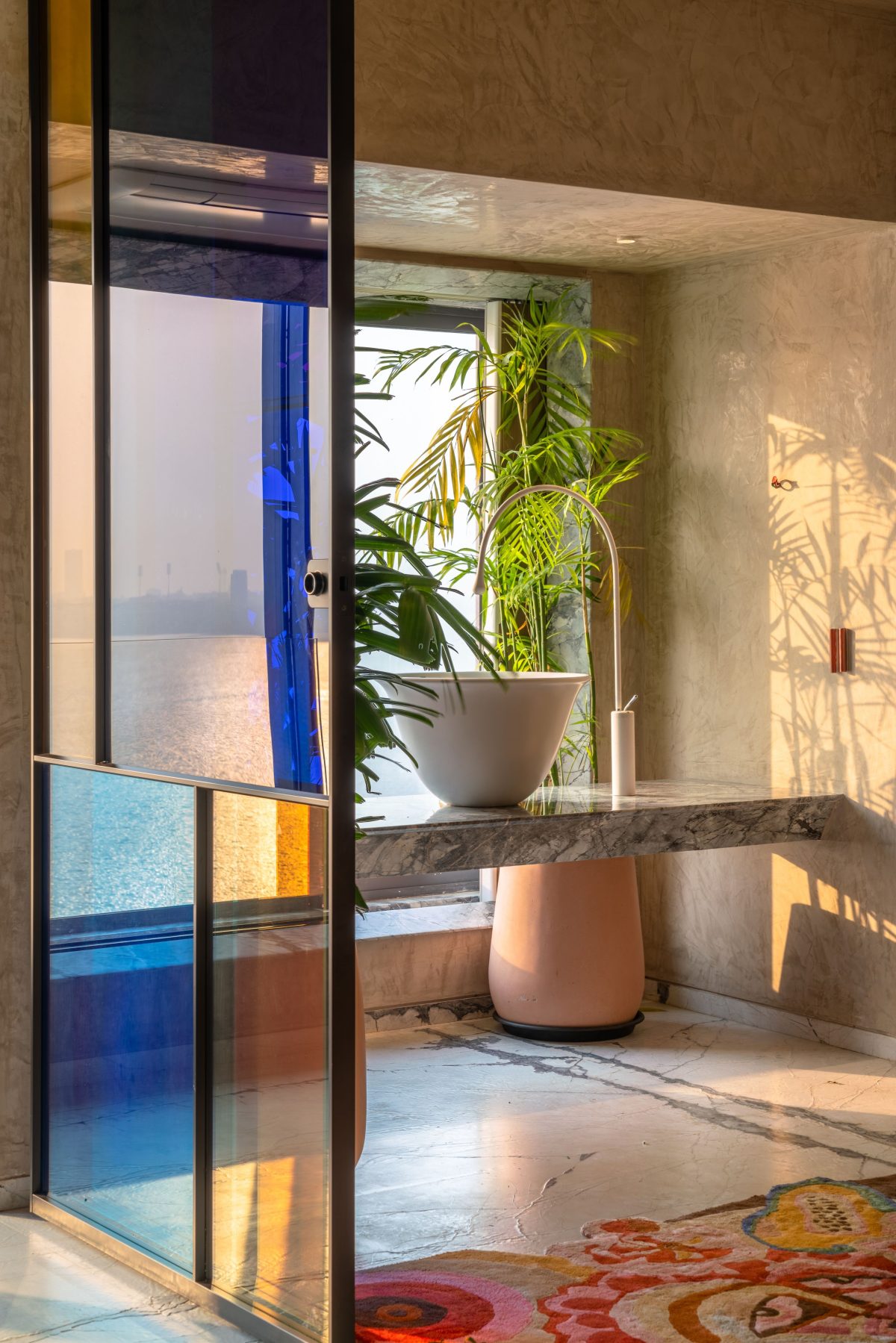 Dream with the sunset hues that stain this avant-garde Mumbai home ...