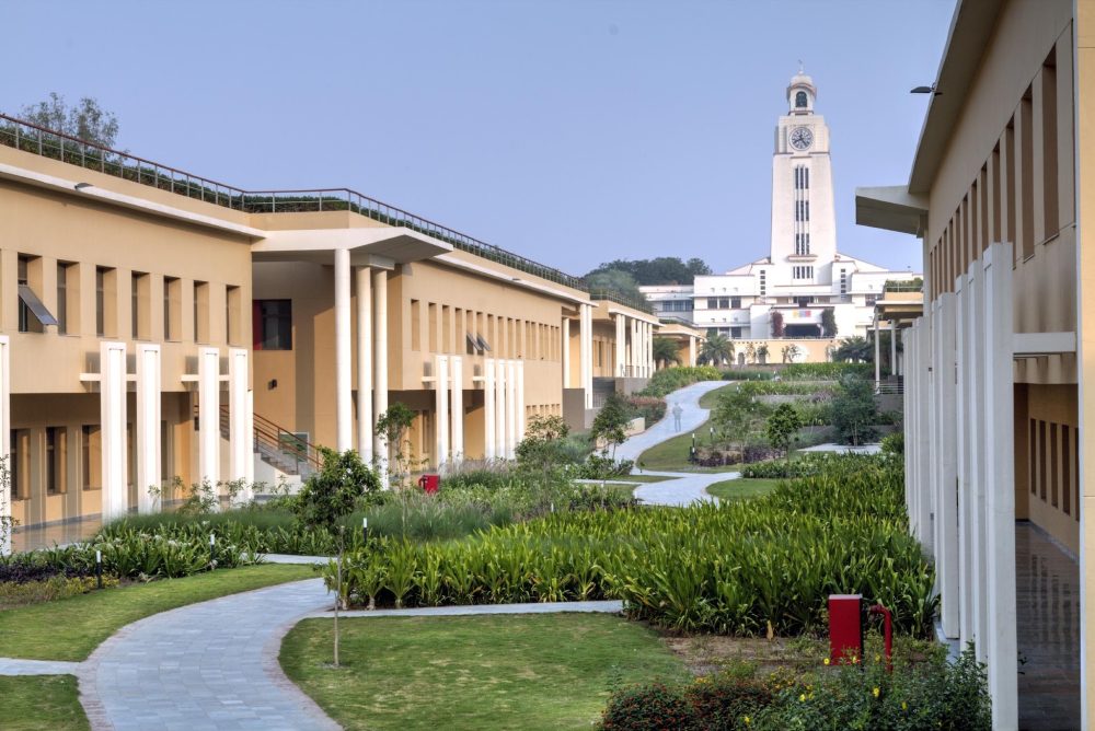 Submerge in the BITS Pilani culture with #iGenWinner Kalpesh Mevada ...