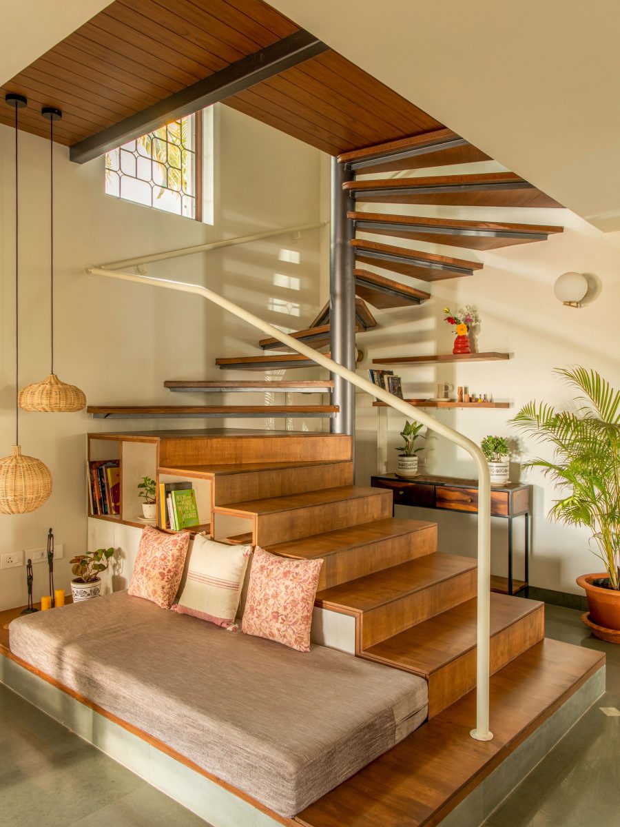 Let the gust of Goa flow inside this gently restored villa - Architect ...