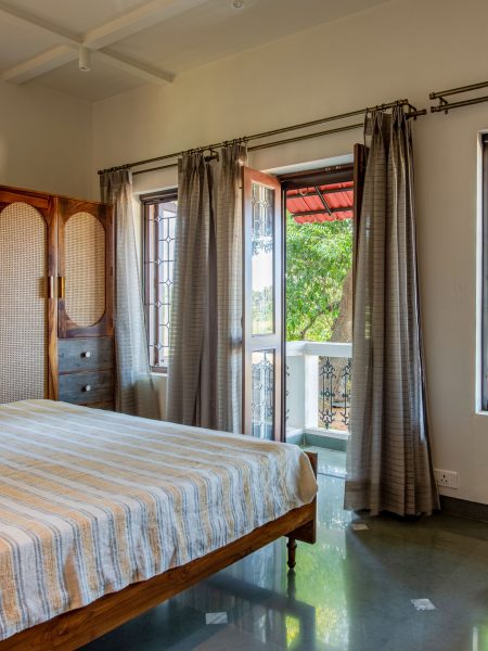 Let the gust of Goa flow inside this gently restored villa - Architect ...