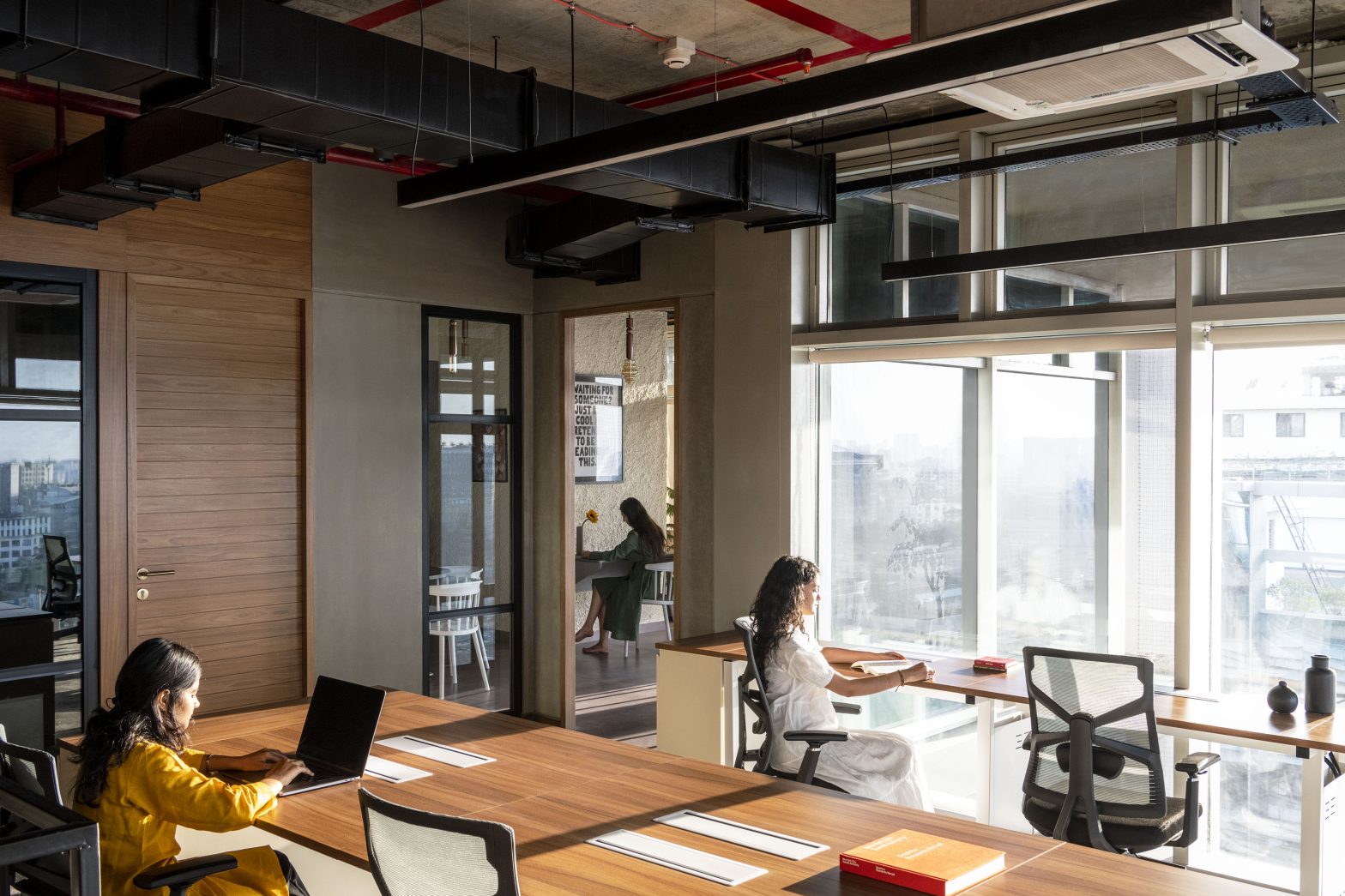 Stay true to the core with #iGenWinner Deshna Kasliwal at this BKC ...