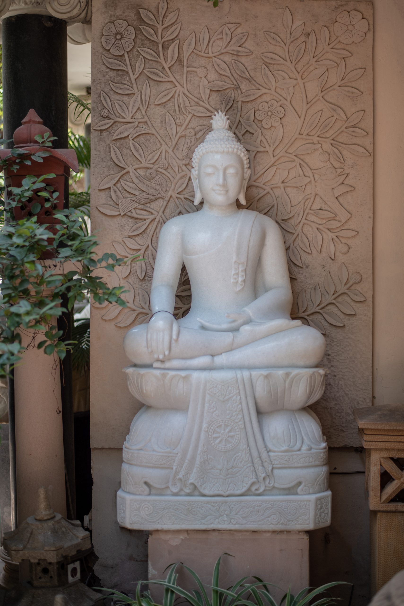 Weave artistic brilliance outdoors with these exquisite stone ...