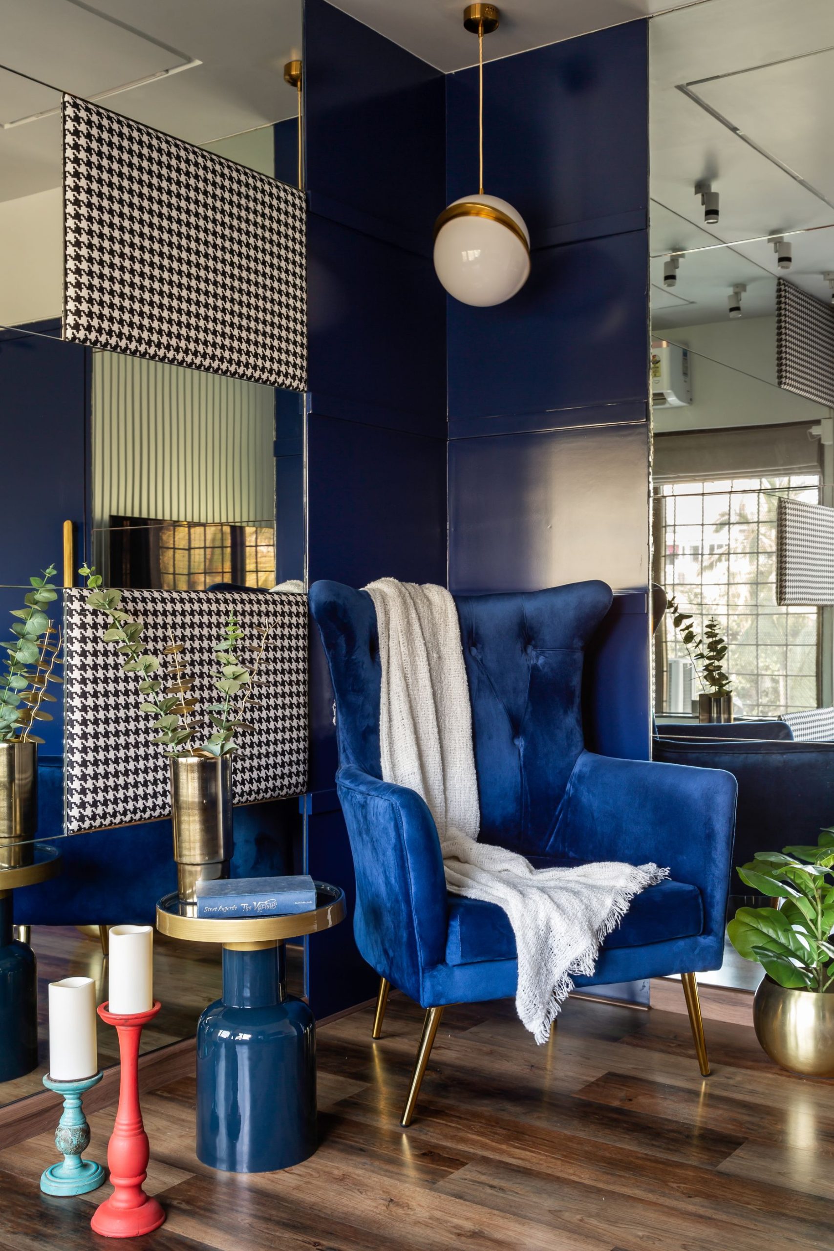 Capture Juhu's golden-hour warmth from the comfort of this residence ...