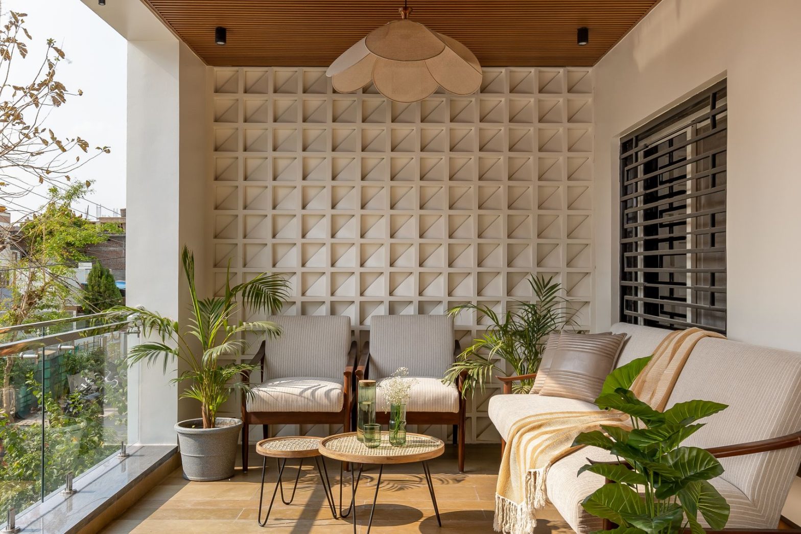 Embrace the emotions that echo inside Amravati's peaceful home - Architect and Interiors India