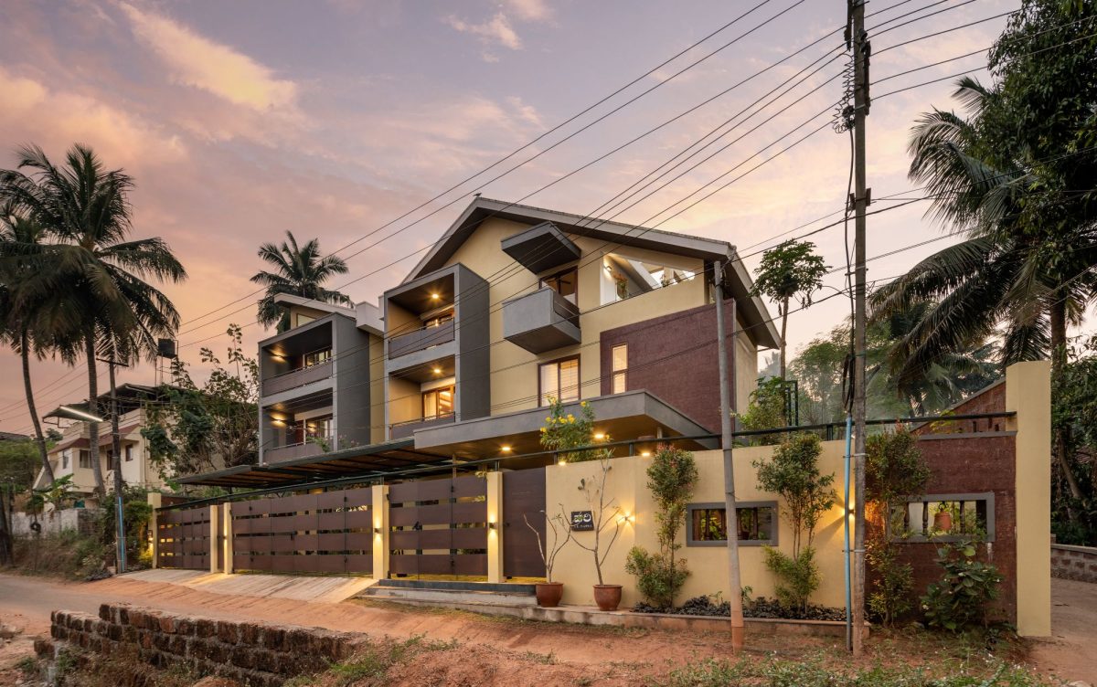 Squeeze between the seams of Mangalore's two-in-one house - Architect ...