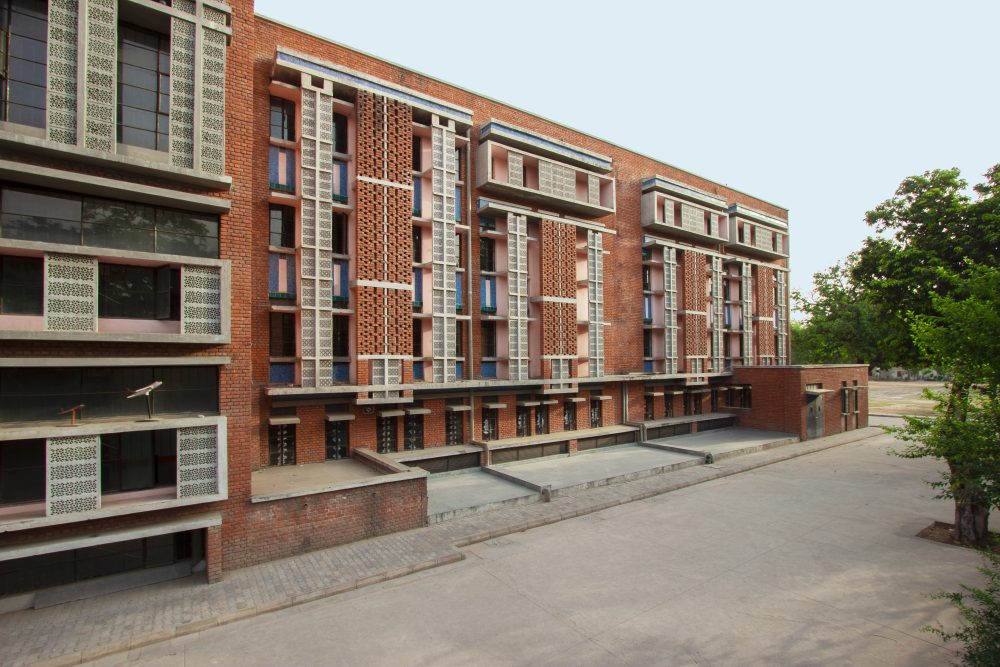 Enter the new-age of education at Delhi's reimagined school - Architect ...