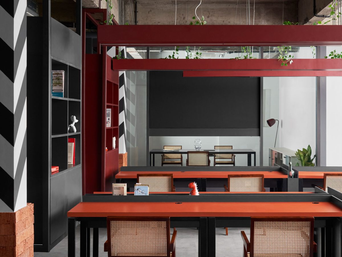 Shine golden behind the silver screen of Delhi's grand cinema ...